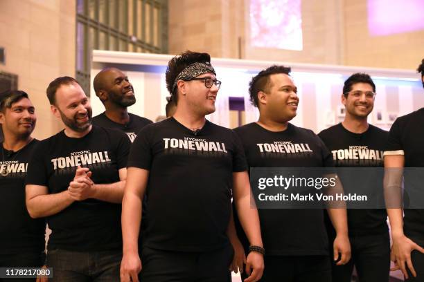 New York City Gay Mens Chorus Photos And Premium High Res Pictures