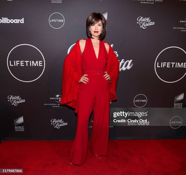 Janine Turner Photos And Premium High Res Pictures Getty Images
