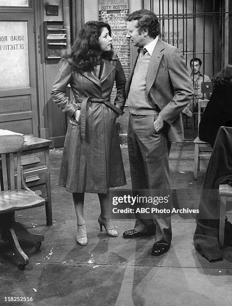Steve Landesberg Diana Canova Photos And Premium High Res Pictures Getty Images