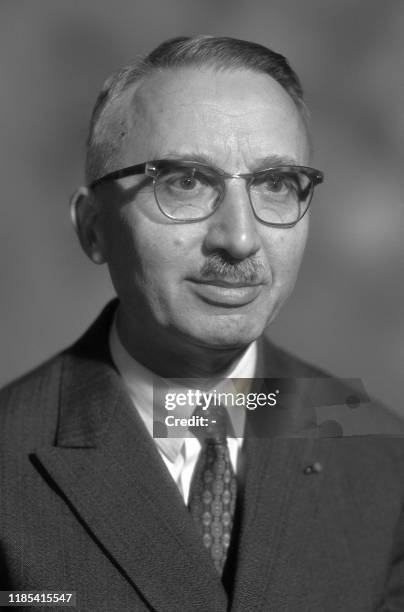 Henri Cartan Photos and Premium High Res Pictures - Getty Images Henri Cartan Photos and Premium High Res Pictures - Getty Images