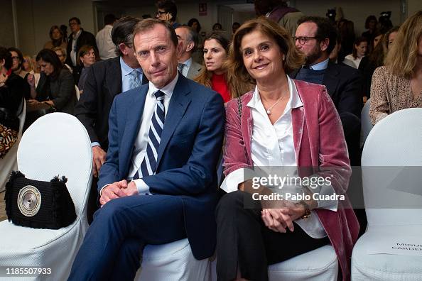 Emilio Butragueno and wife Sonia Gonzalez attend 'De Cayetano a... News ... Emilio Butragueno and wife Sonia Gonzalez attend 'De Cayetano a... News ...