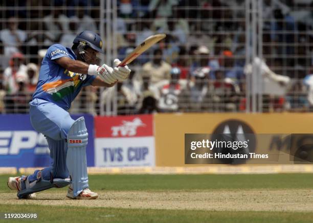 18 Yuvraj Singh 2000 Stock Photos, High-Res Pictures, and Images ... 18 Yuvraj Singh 2000 Stock Photos, High-Res Pictures, and Images ...