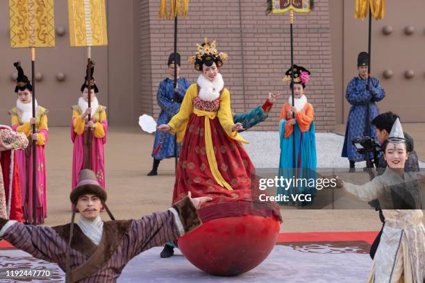 32 Feng Duan Stock Photos, High-Res Pictures, and Images - Getty Images 32 Feng Duan Stock Photos, High-Res Pictures, and Images - Getty Images