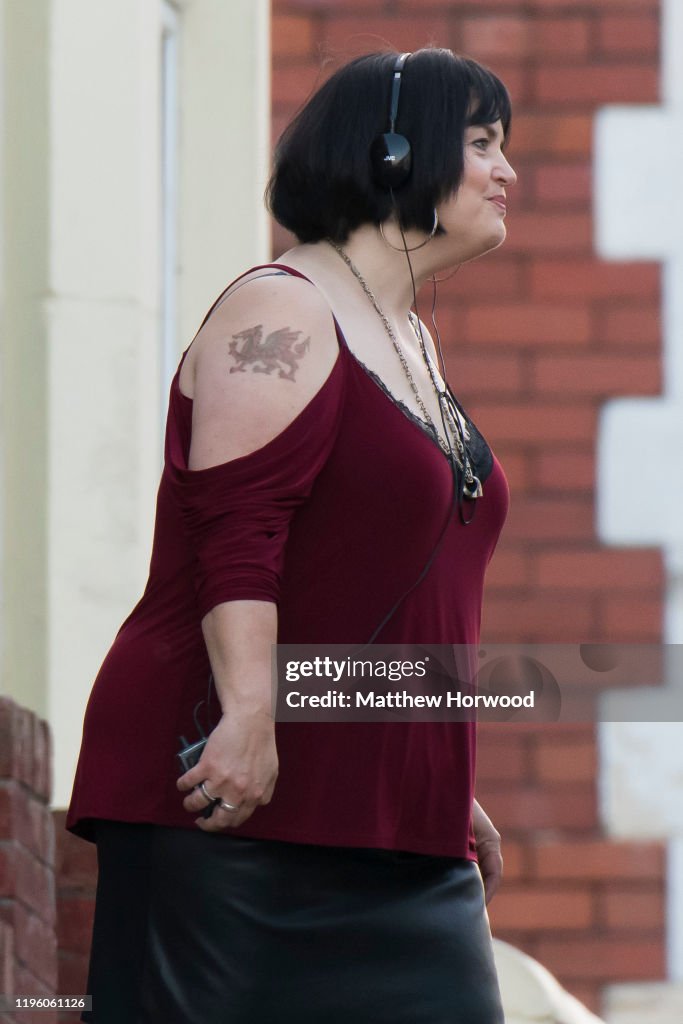 Ruth Jones Who Plays Nessa Spotted Filming The Gavin And Stacey