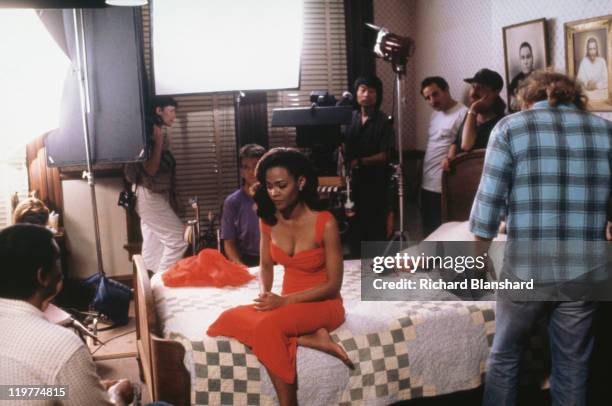 Robin Givens Photos And Premium High Res Pictures Getty Images