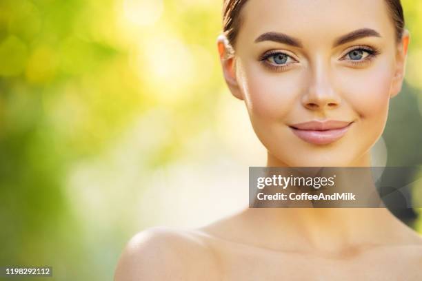 Summer Skincare Face Fotografías E Imágenes De Stock Getty Images