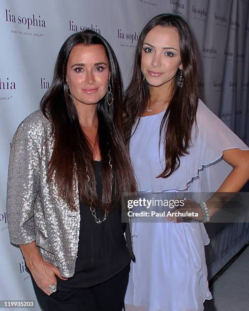Farrah Kyle Richards Daughter Photos And Premium High Res Pictures