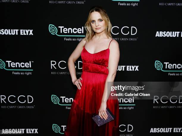 Mena Suvari Photos Photos And Premium High Res Pictures Getty Images