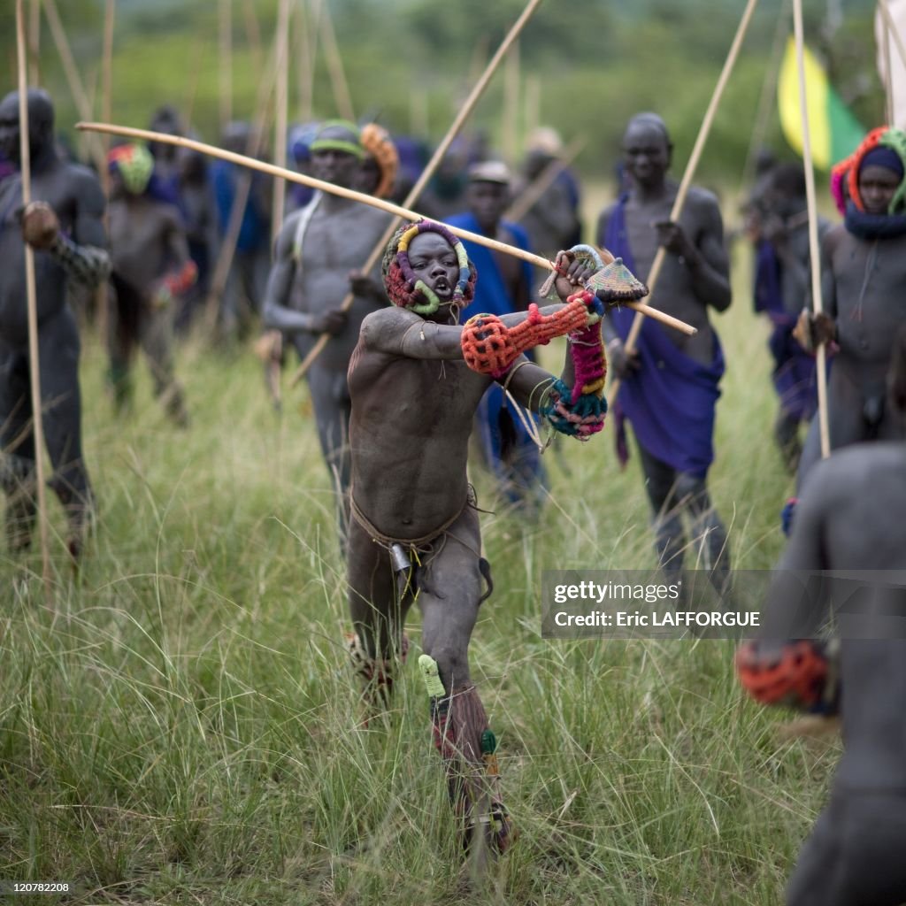 Surma Warriors At Donga Stick Fighting Ritual In Omo Valley News Photo Getty Images