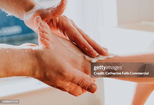 Dry Skin Legs Foto E Immagini Stock Getty Images