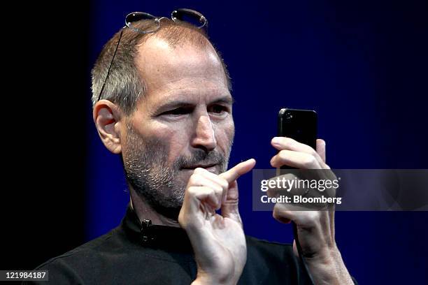 Steve Jobs Resigns As Ceo Of Apple Photos And Premium High Res Pictures