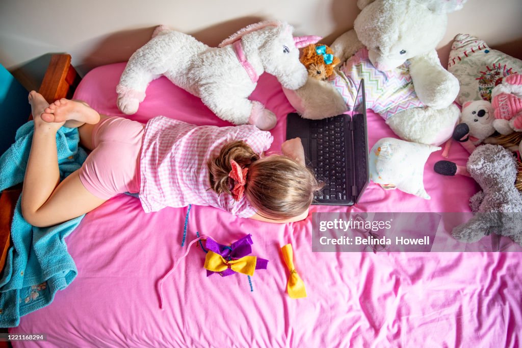 Primary Aged Students Working Independenly On Their School Work From ... Primary Aged Students Working Independenly On Their School Work From ...