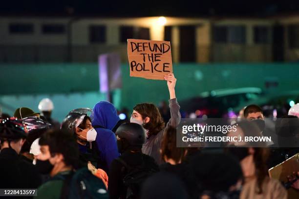 La County Sheriffs Deputy Photos And Premium High Res Pictures Getty