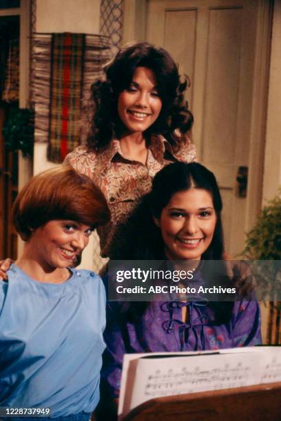 Barbie Benton Photos And Premium High Res Pictures Getty Images