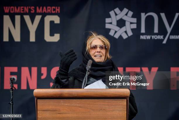 Gloria Steinem Protest Photos And Premium High Res Pictures Getty Images