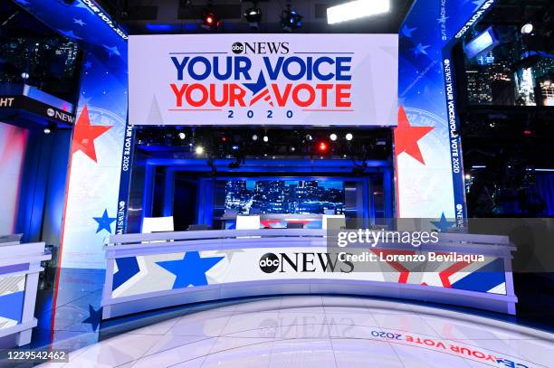 Sara Fagen Photos And Premium High Res Pictures Getty Images