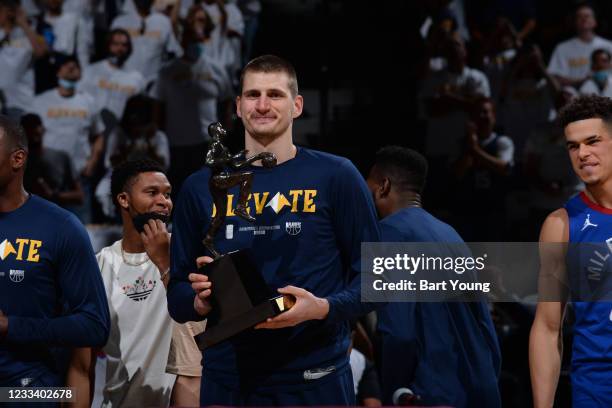 Sports Mvp Photos And Premium High Res Pictures Getty Images
