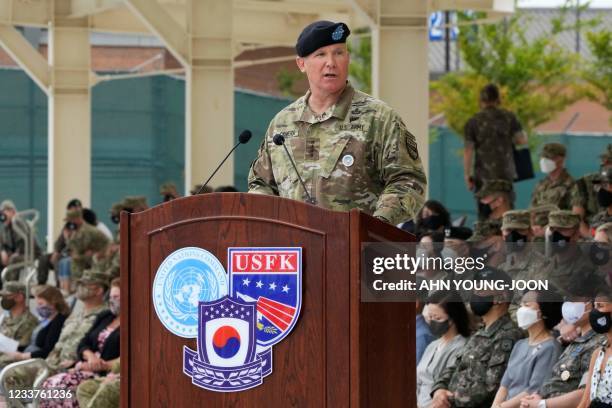 Paul Lacamera Photos And Premium High Res Pictures Getty Images