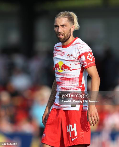 Kevin Kampl Photos Photos and Premium High Res Pictures - Getty Images Kevin Kampl Photos Photos and Premium High Res Pictures - Getty Images