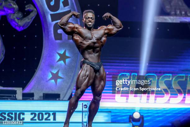 Bodybuilding Trophy Photos And Premium High Res Pictures Getty Images
