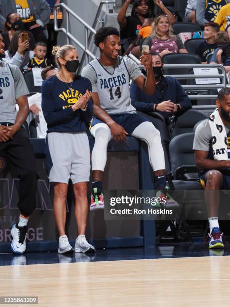 Coach Jenny Boucek Photos And Premium High Res Pictures Getty Images