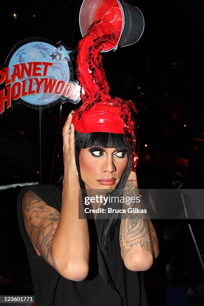 82 Rupauls Drag Race Season 3 Winner Visits Planet Hollywood Stock