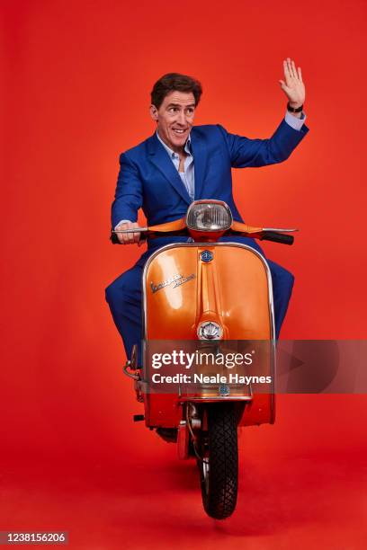 Rob Brydon Portraits Photos And Premium High Res Pictures Getty Images