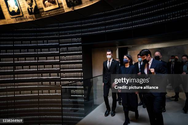 Idan Roll Photos and Premium High Res Pictures - Getty Images Idan Roll Photos and Premium High Res Pictures - Getty Images