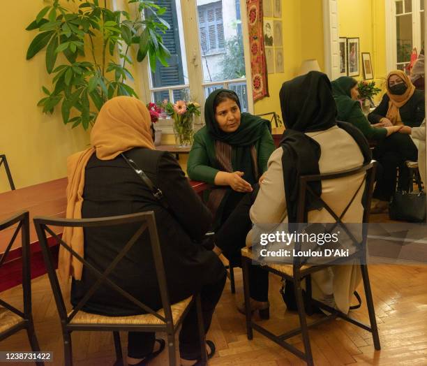 Female Mps Photos And Premium High Res Pictures Getty Images