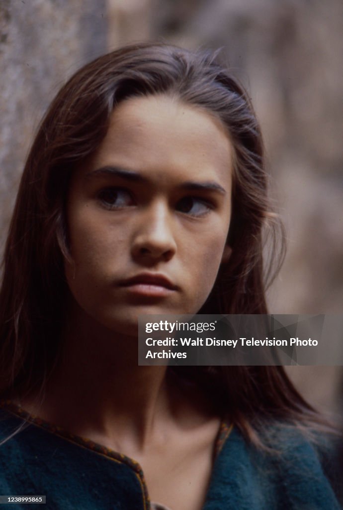 Sydney Penny Appearing In The Abc Tv Movie The Fourth Wise Man News Photo Getty Images