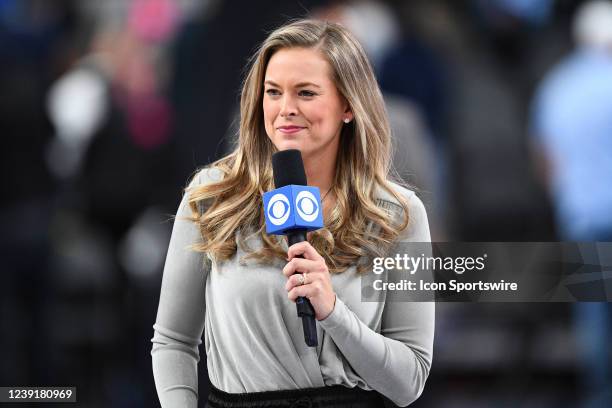Jamie Erdahl Photos And Premium High Res Pictures Getty Images