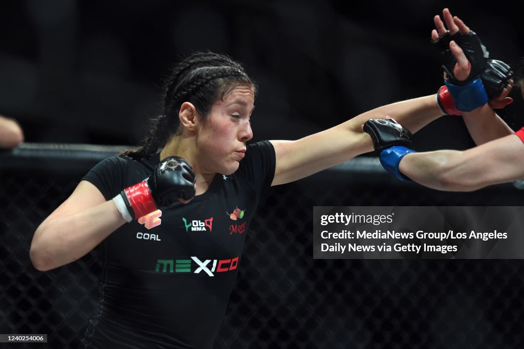 Alexa Grasso Vs Mizuki Inoue During Invicta Fc 11 At The Shrine News Photo Getty Images