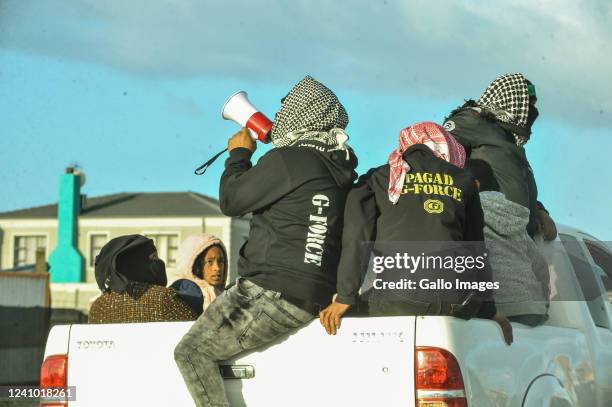 Pagad Photos and Premium High Res Pictures - Getty Images Pagad Photos and Premium High Res Pictures - Getty Images