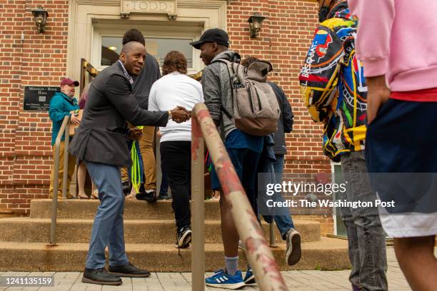 Damian Burke Photos And Premium High Res Pictures Getty Images