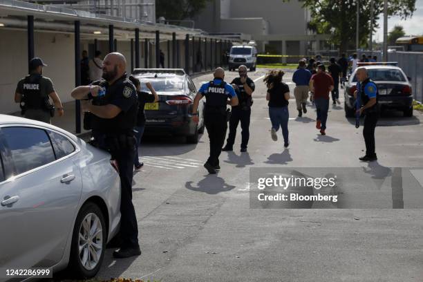 Active Shooter School Photos And Premium High Res Pictures Getty Images