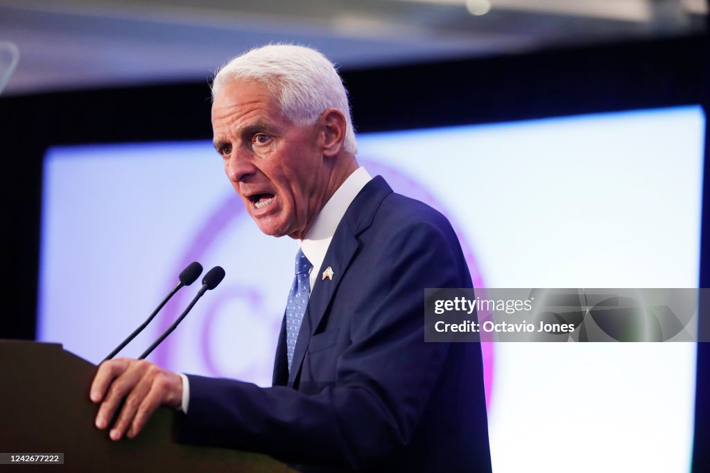 Florida Gubernatorial Candidate Rep Charlie Crist Gives A Victory