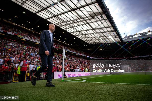 Manchester United Dug Out Photos And Premium High Res Pictures Getty