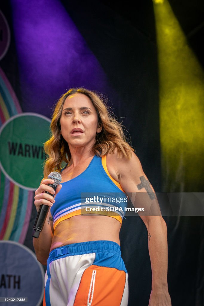 Melanie C Aka Sporty Spice Performing Live On Stage During The Pub