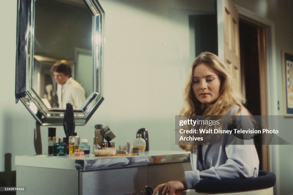 Robin Mattson Appearing In The Abc Tv Movie Fantasies Aka The