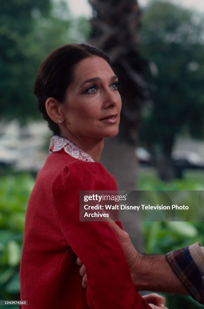 Suzanne Pleshette Appearing In The Abc Tv Movie Fantasies Aka The