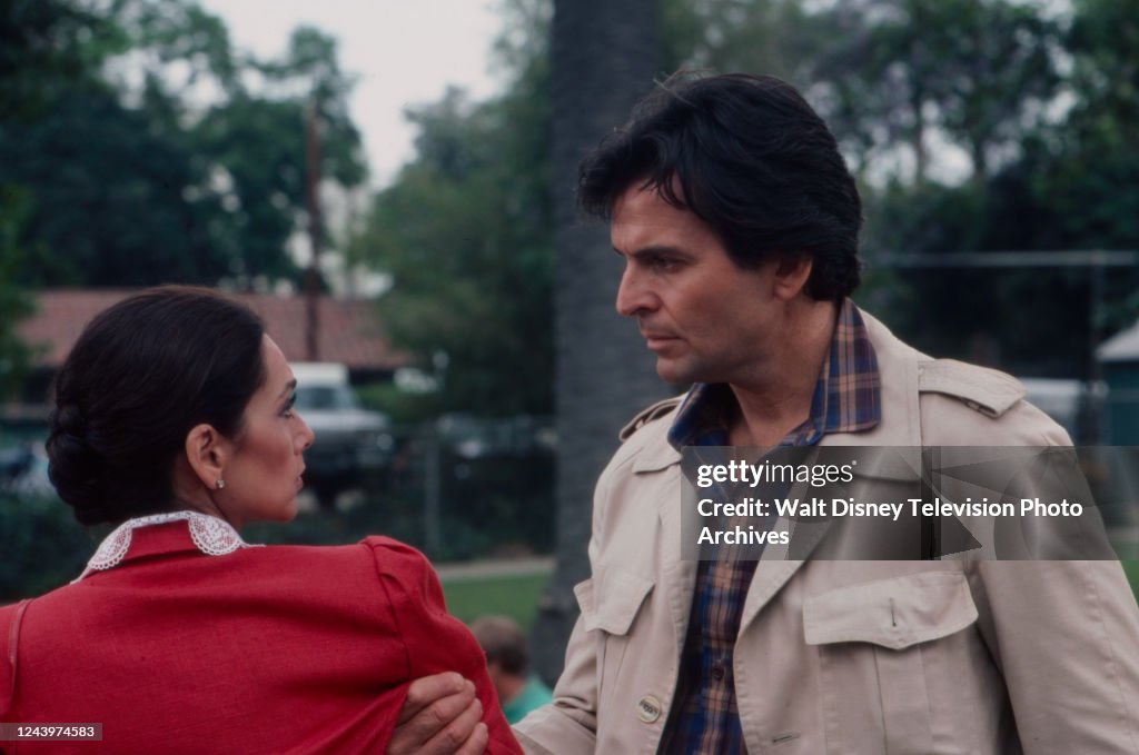 Suzanne Pleshette Stuart Damon Appearing In The Abc Tv Movie News