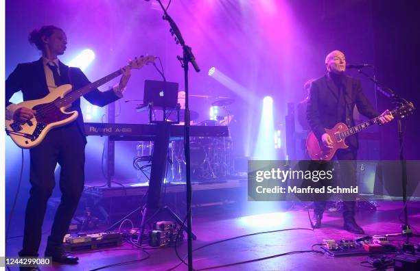 Midge Ure Photos And Premium High Res Pictures Getty Images