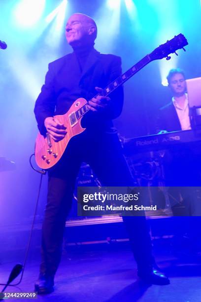 Midge Ure Photos And Premium High Res Pictures Getty Images