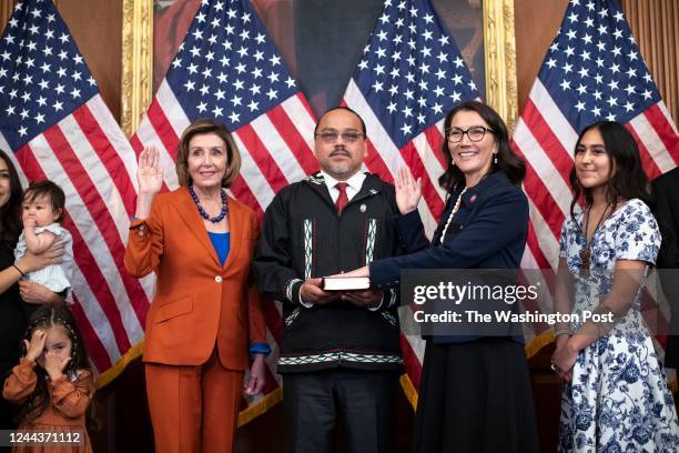 Mary Peltola Photos and Premium High Res Pictures - Getty Images Mary Peltola Photos and Premium High Res Pictures - Getty Images