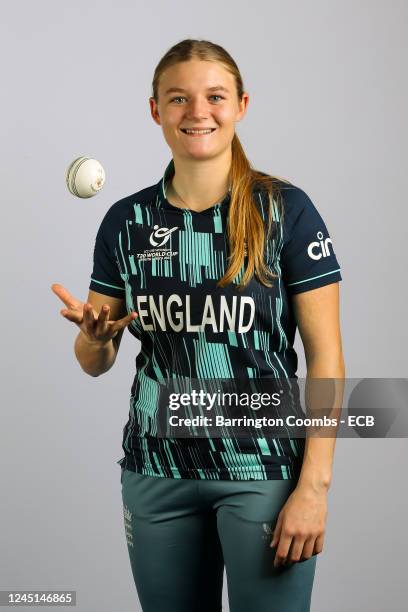 Ryana Macdonald Gay Photos and Premium High Res Pictures - Getty Images Ryana Macdonald Gay Photos and Premium High Res Pictures - Getty Images