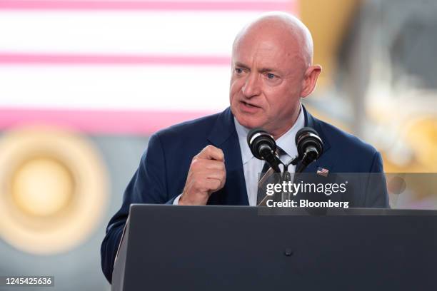 Mark E Kelly Photos And Premium High Res Pictures Getty Images