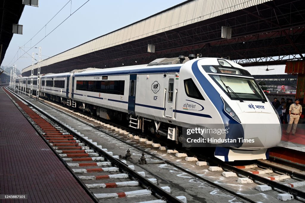 Prime Minister Narendra Modi virtually flags off Vande Bharat Express ... Prime Minister Narendra Modi virtually flags off Vande Bharat Express ...