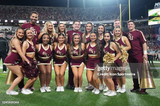 Oklahoma Sooners Cheerleaders Photos And Premium High Res Pictures