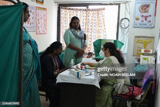 Transgender Woman Doctor Photos And Premium High Res Pictures Getty