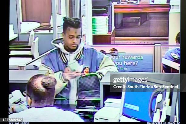 96 Jahseh Onfroy Photos And High Res Pictures Getty Images